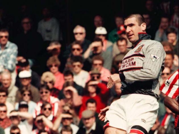 Manchester United bring back grey kit evoking memories of Southampton ...