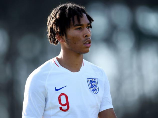 5 Things to Know About Reading Star & Man Utd Target Danny Loader