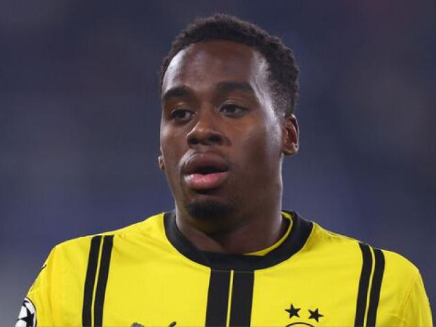 Arsenal lead Jamie Gittens transfer race as £43m star ‘makes dressing ...