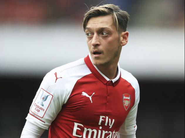 United in pole position to sign Gunners want away Ozil, Chelsea to make ...