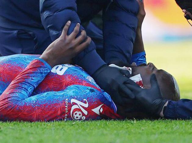 Jean-Philippe Mateta sends message to banned Millwall keeper after ...