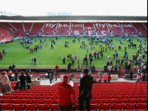 Pitch invasion could cost Saints