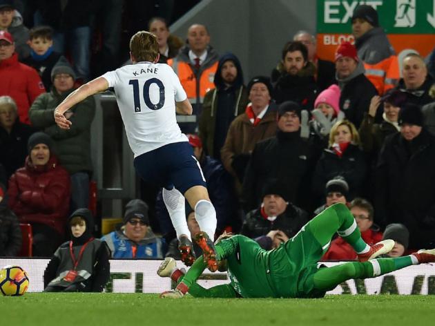 Was Harry Kane offside? Should Tottenham have had two penalties at ...
