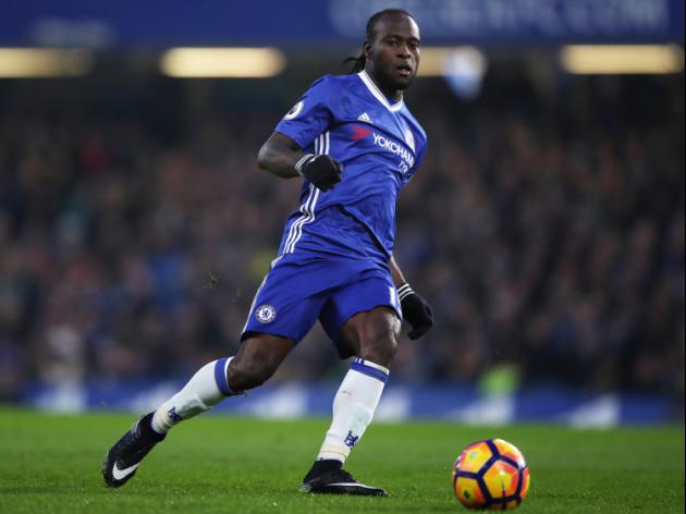 Chelsea wing-back Victor Moses signs contract extension until 2021