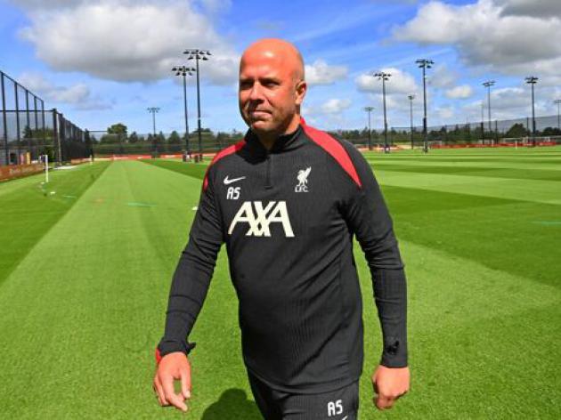 Liverpool 'break wage structure' to sign Chelsea ace they rate very highly